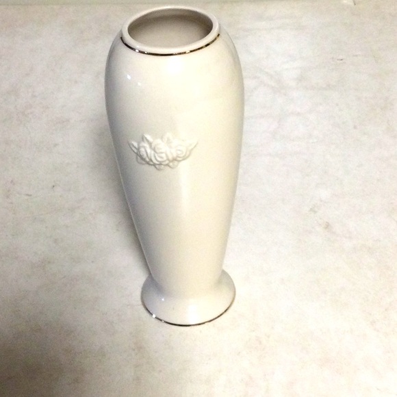 Lenox | Accents | Lenox Rose Bud Vase | Poshmark